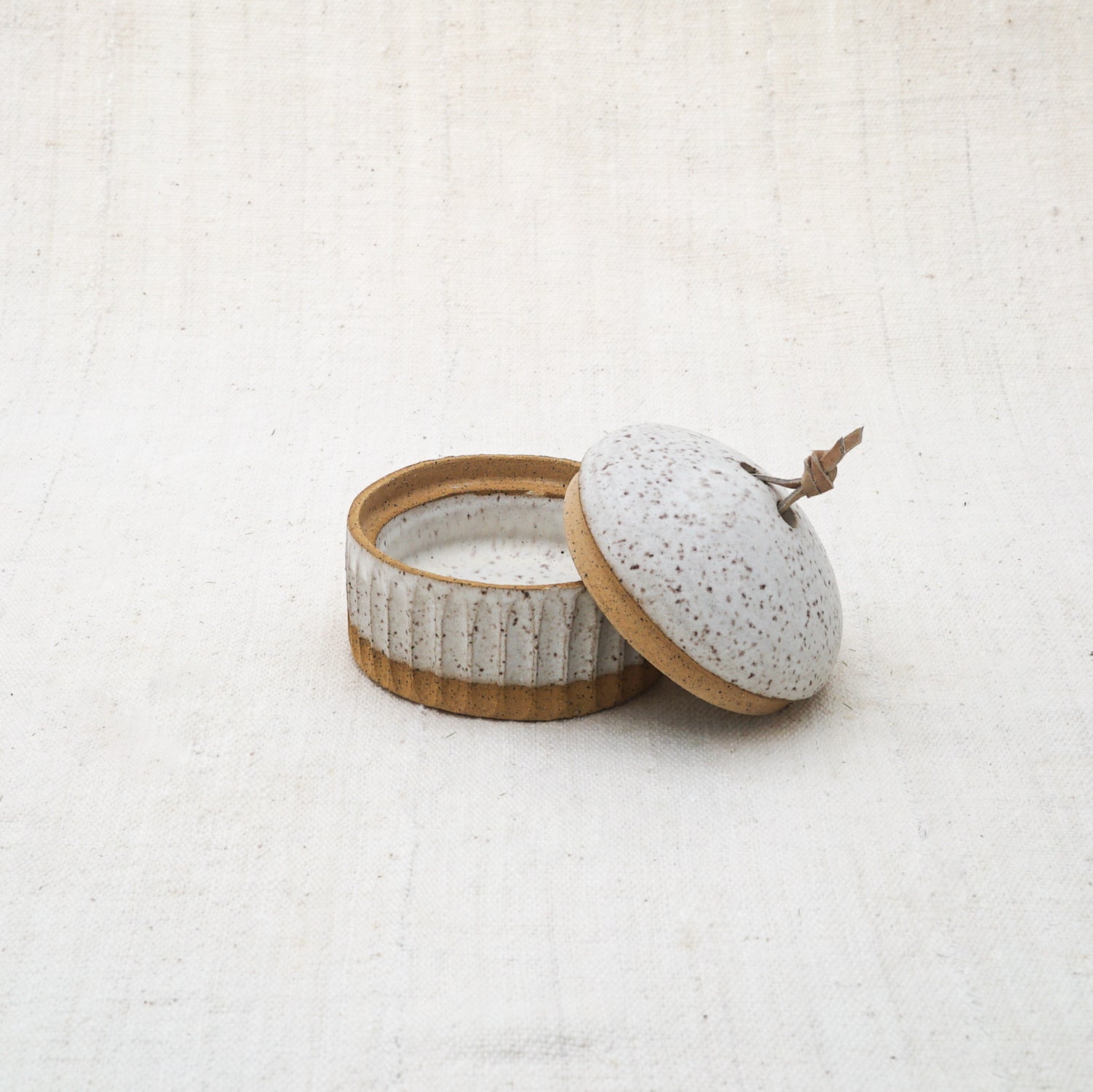Tassel Top Salt Cellar – denai.com